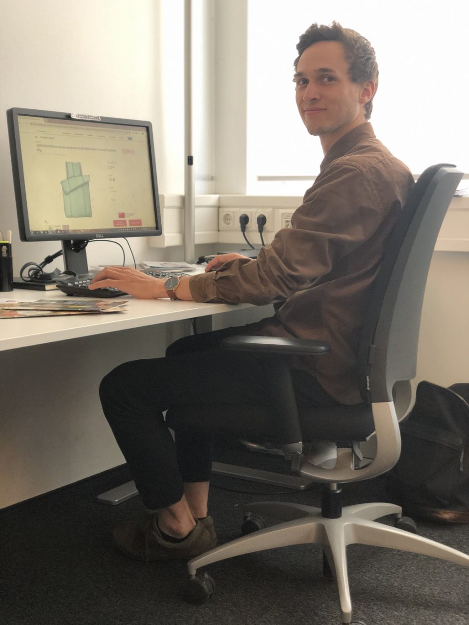 Paul @QVC: Sein Arbeitsalltag als E-Commerce-Kaufmann - QVC Presse